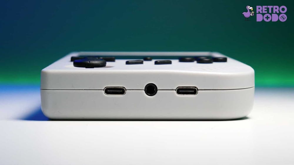 RG351V Review - One Of The Best Vertical Retro Handhelds