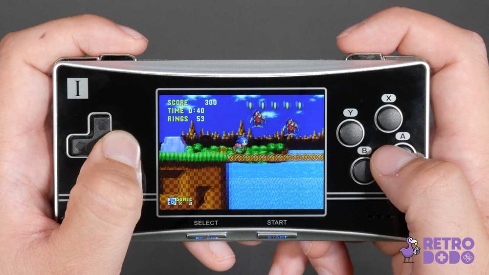RG300X Review - Inspired By The Game Boy Micro