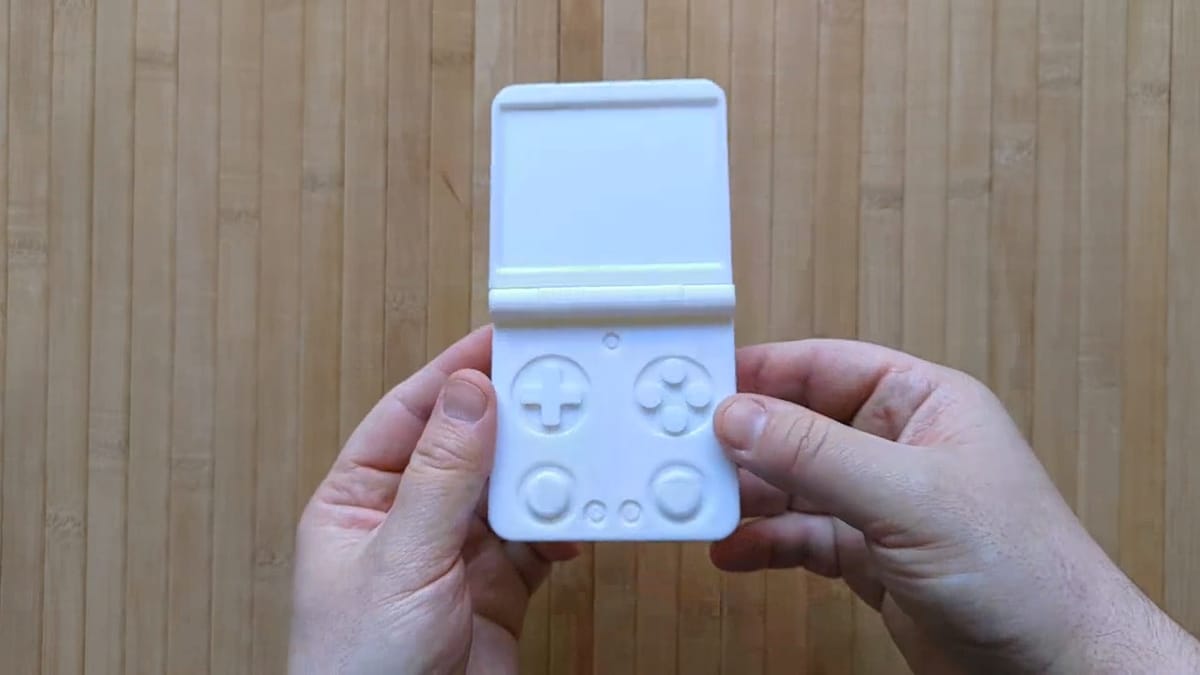 Someone 3D Printed The Upcoming Miyoo Mini Flip