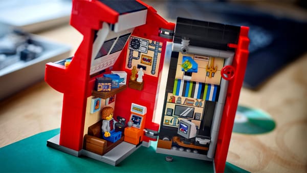 New LEGO Mini Arcade With Hidden Easter Egg Inside Drops This August